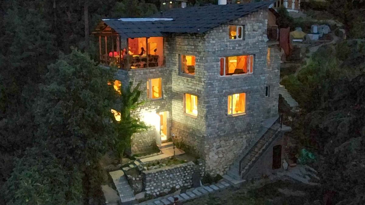House for sale in Himachal – The Tirthan Eagle Nest